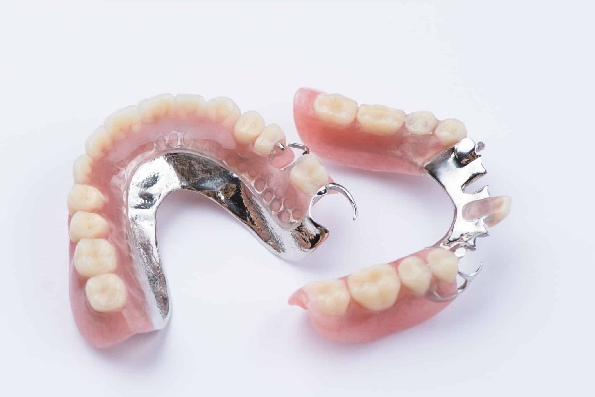 Natural Looking Dentures: Best Materials, Types, and Fit